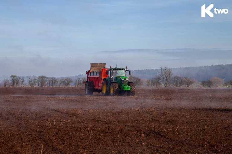 Ktwo | Muck Spreaders and Trailers - Built in Britain since 1998